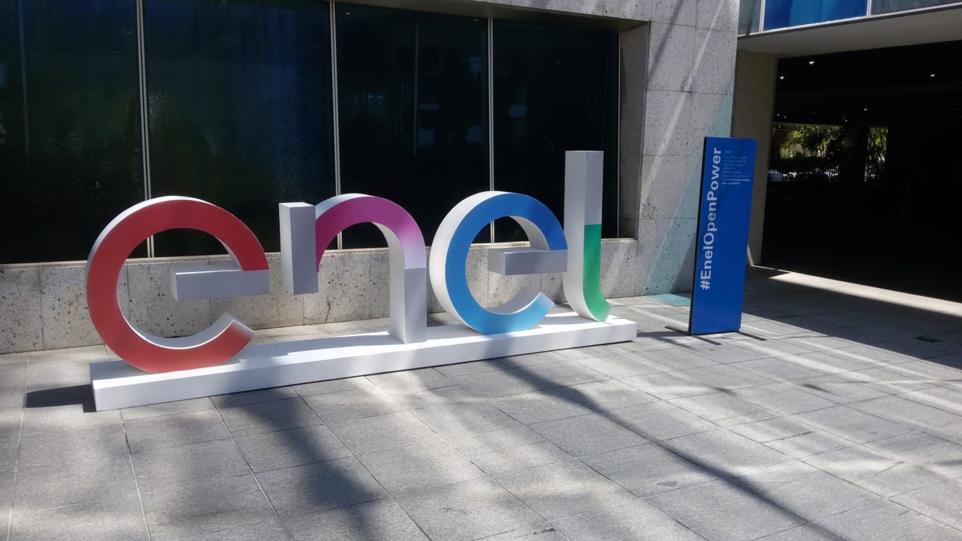 Enel vende portfólio de geração fotovoltaica no Chile por US$ 556 ...